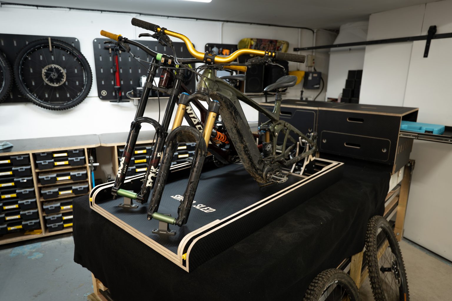 Shred Sled Pro - (Medium) Slide Out Bike Tray - VANTRAX