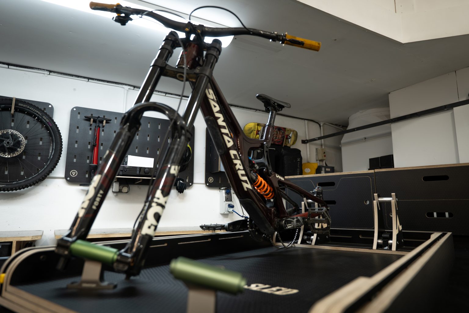 Shred Sled Pro - (Medium) Slide Out Bike Tray - VANTRAX